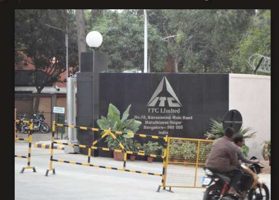 ITC Shares Crash 25% in Six Months: Is This FMCG Giant Now a Buy, Sell ...